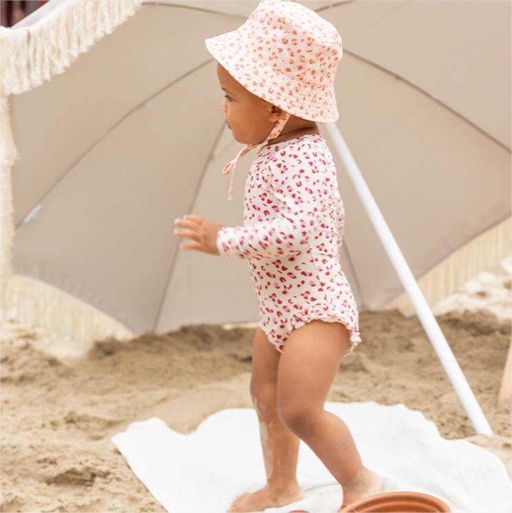 Swim Essentials: Детска слънцезащитна Bucket шапка с UPF50+ - "Old Pink ...